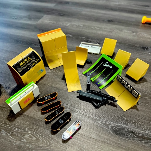 Tech Deck | Toys | Tech Deck Fingerboards And Ramps | Poshmark